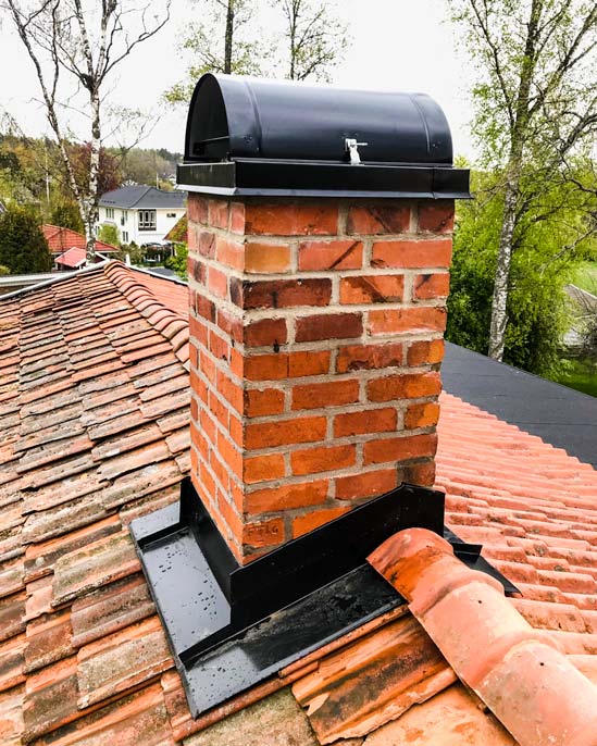 Fotplåt med montering (underbeslag, skorstensbeslag) - Skorsten.com